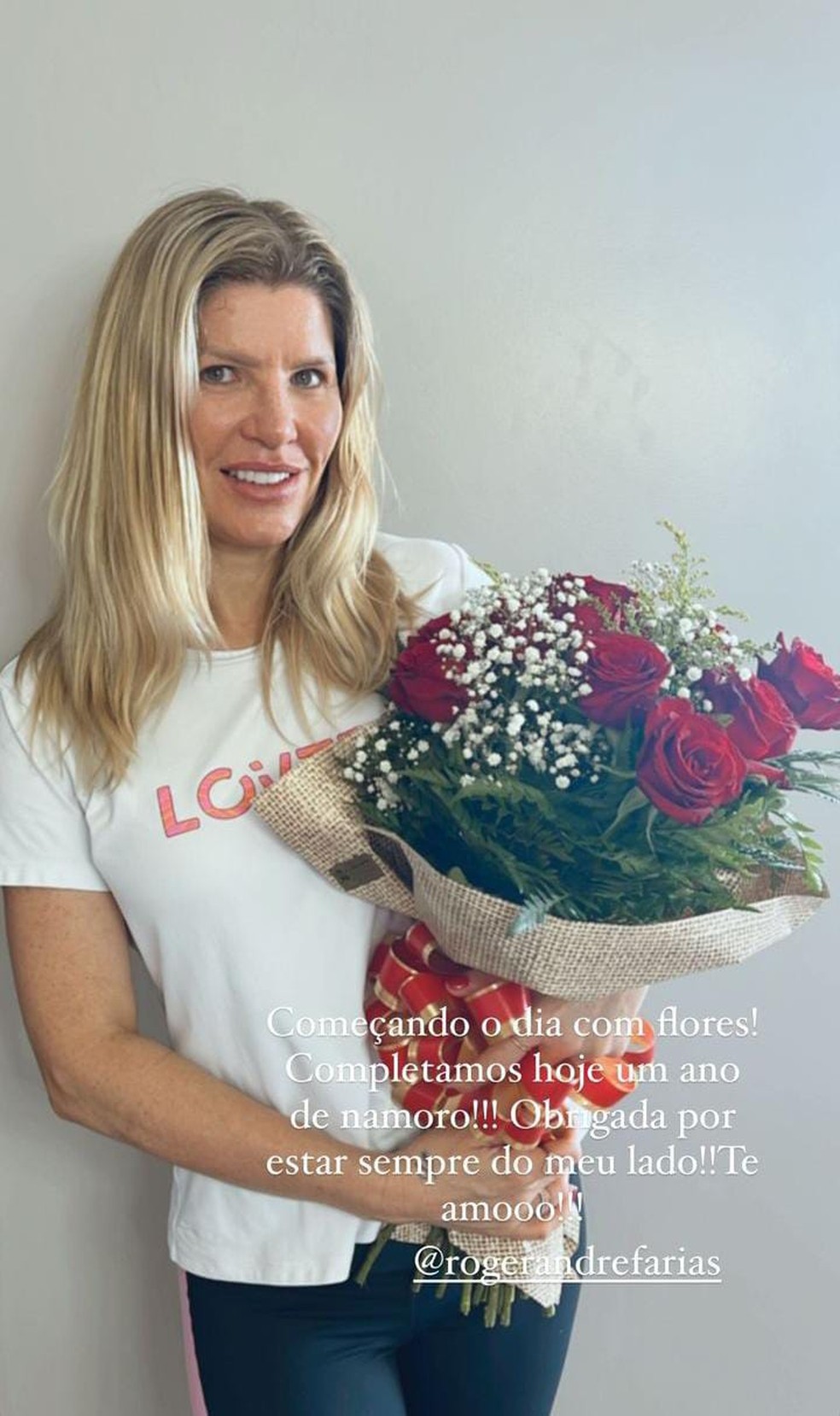 Eliane Gerloff, mãe de Luísa Sonza, celebra um ano de namoro ...