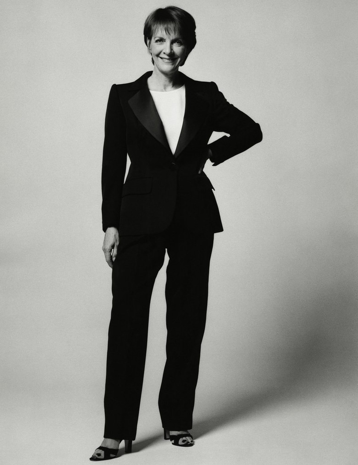 Conheça Anna Harvey, a editora da Vogue UK que vestiu a princesa Diana ...