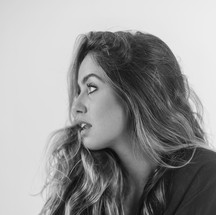 Ana Clara Winter exibe ensaio fotográfico encantador