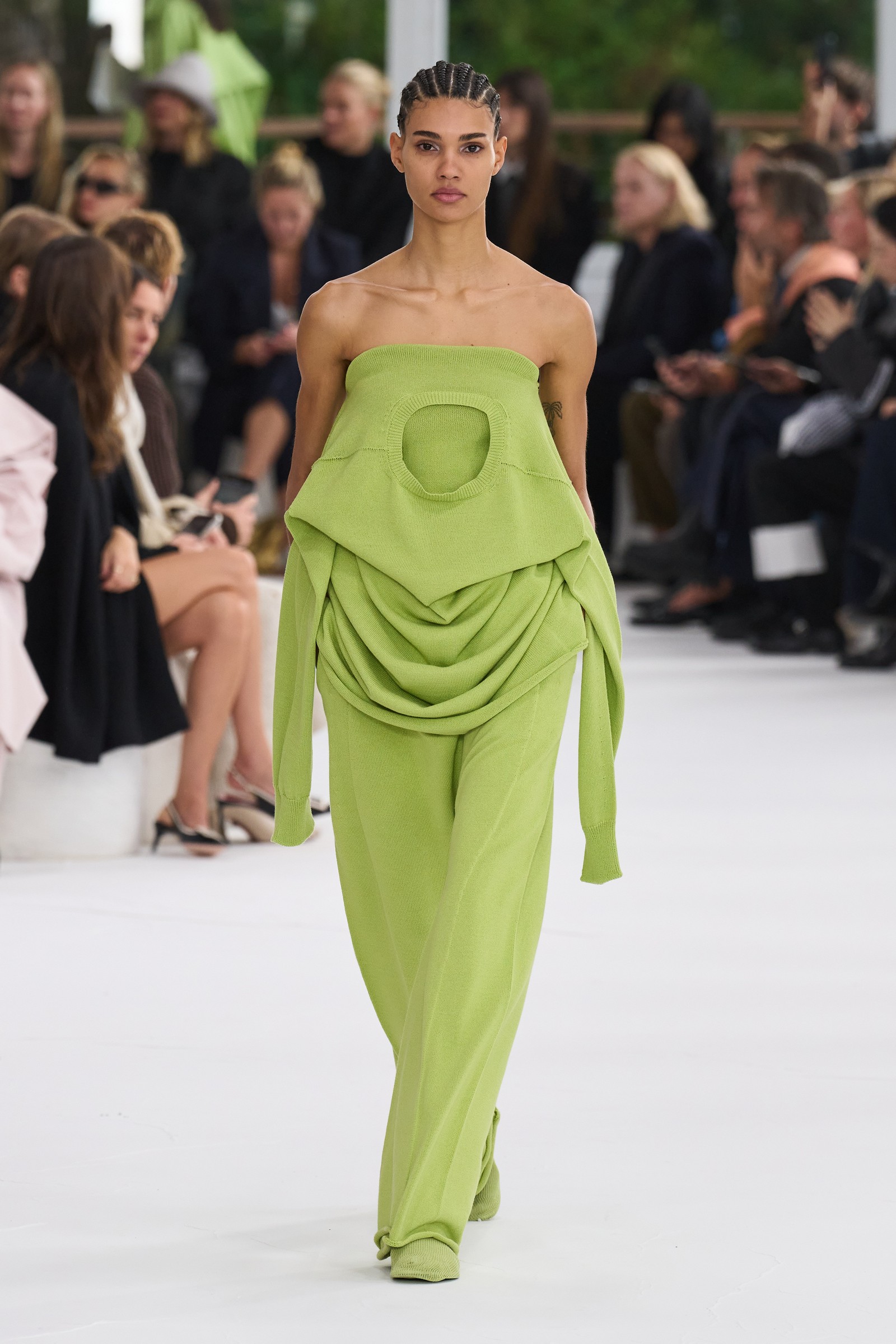 Issey Miyake | Paris | Verão 2025