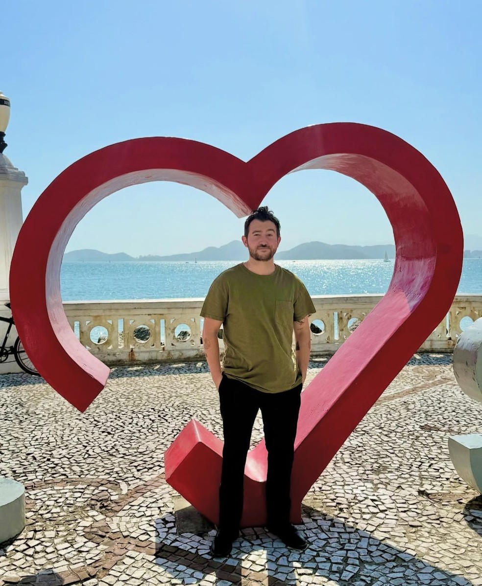 Vincent Martella, o Greg de 'Todo Mundo Odeia o Chris', chega a Santos