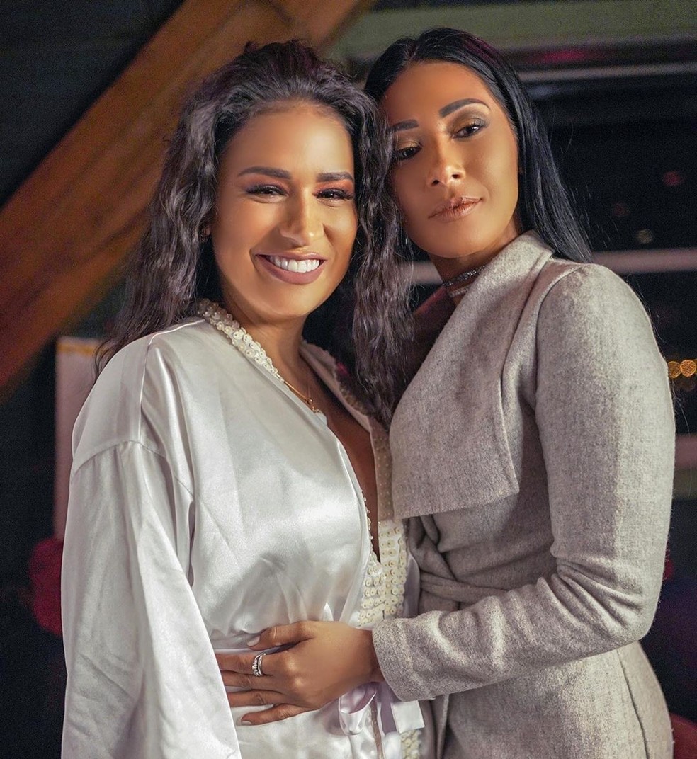 Simone e Simaria fazem #tbt e impressionam fãs: 'Não mudaram nada'
