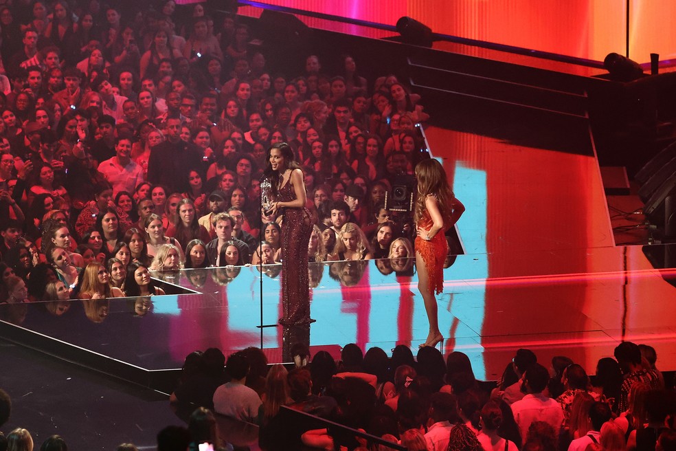 Anitta leva terceiro VMA da carreira por melhor clipe latino