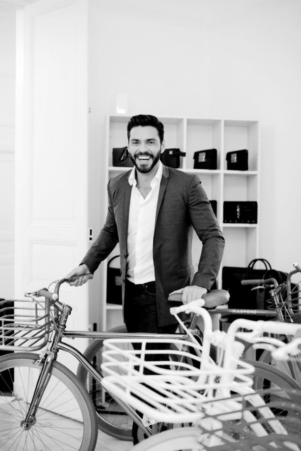 Verão ao ar livre : a bike ride do Chic Outlet Shopping com Lorenzo Martone