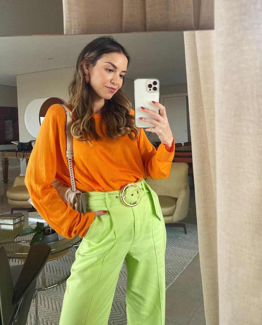 Color block: 6 estilos em 50 looks para entrar na tendência colorida