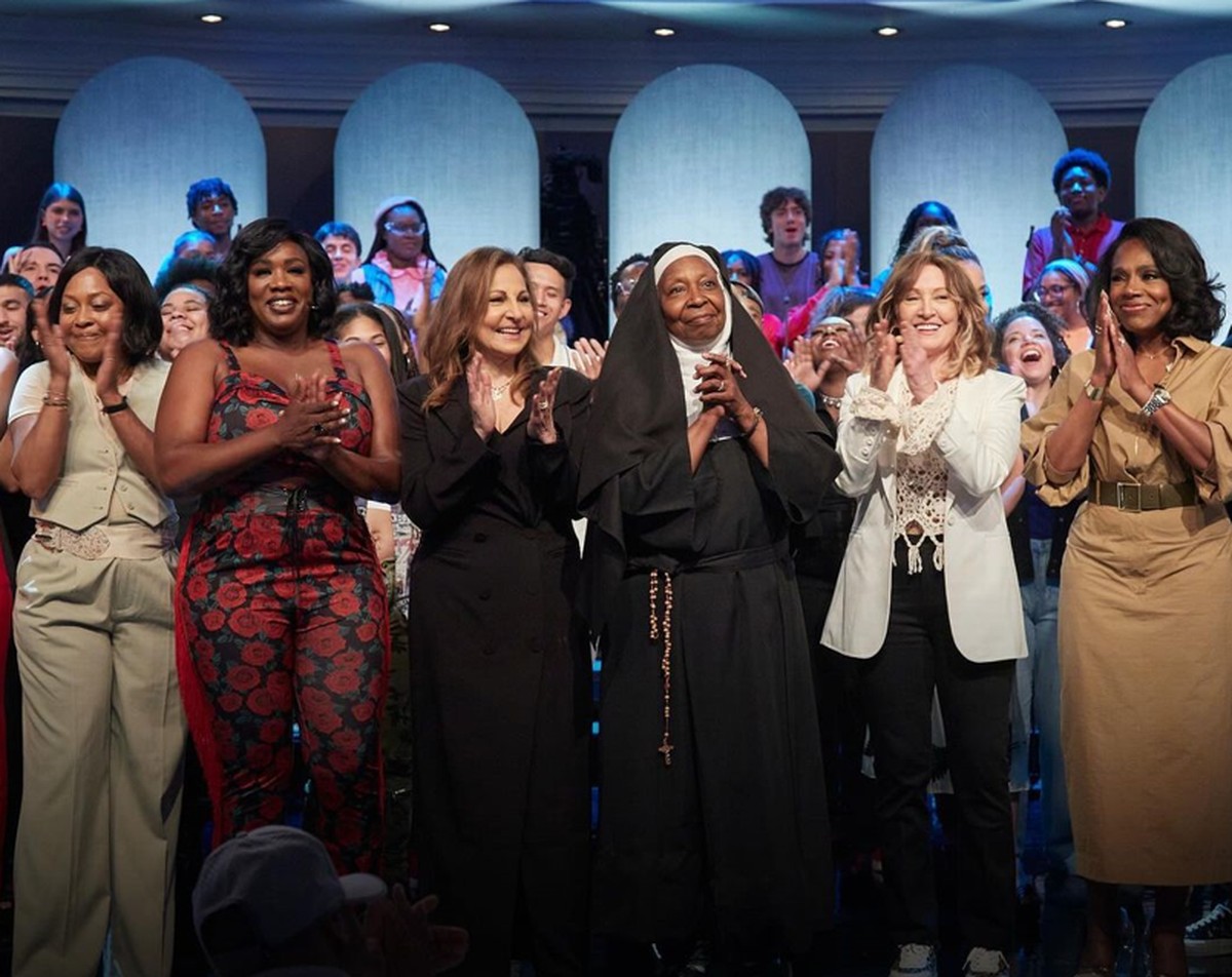 Whoopi Goldberg reúne elenco de 'Mudança de Hábito' para celebrar 30 ...
