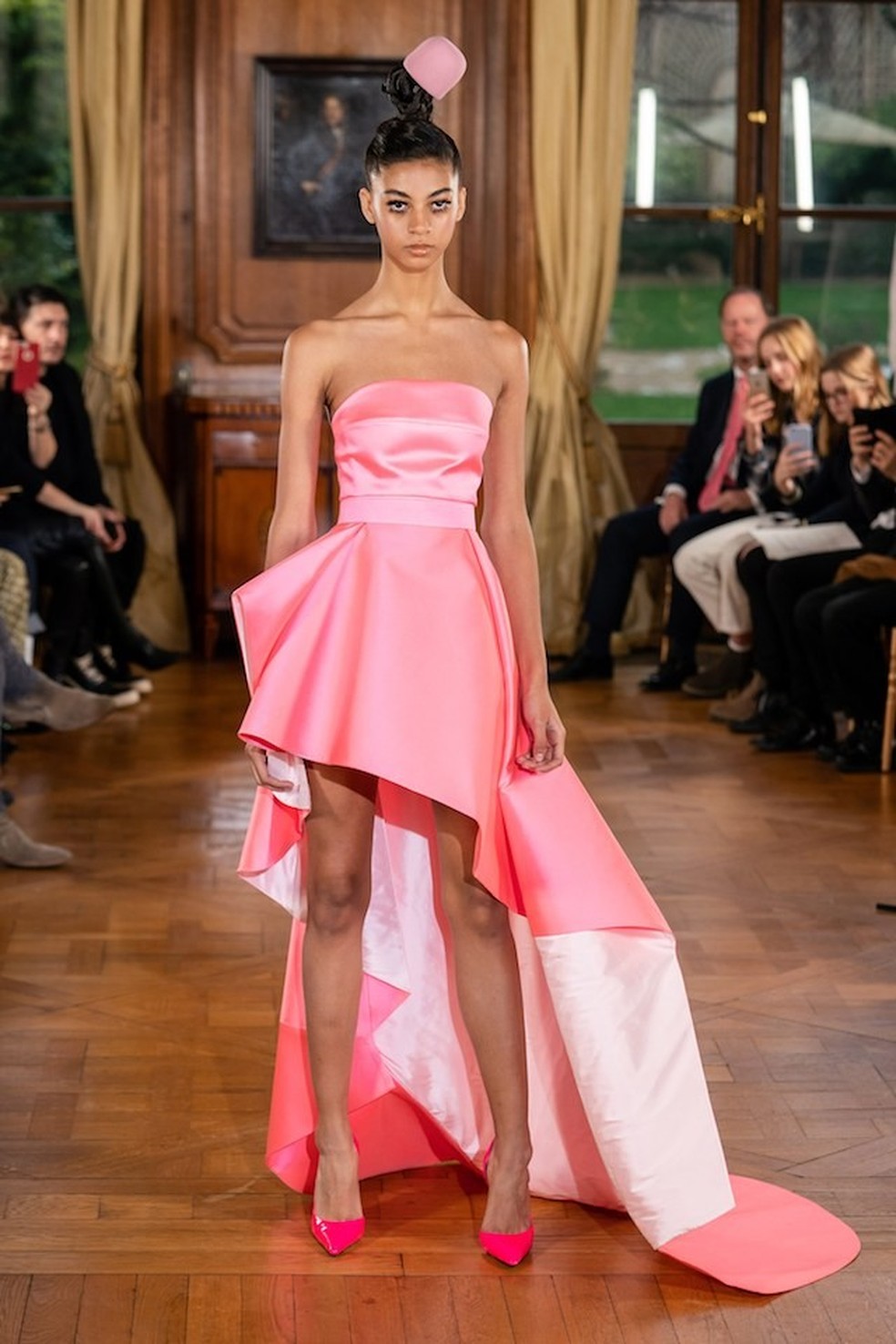 Couture cotidiana: os truques de styling da alta-costura que você pode ...