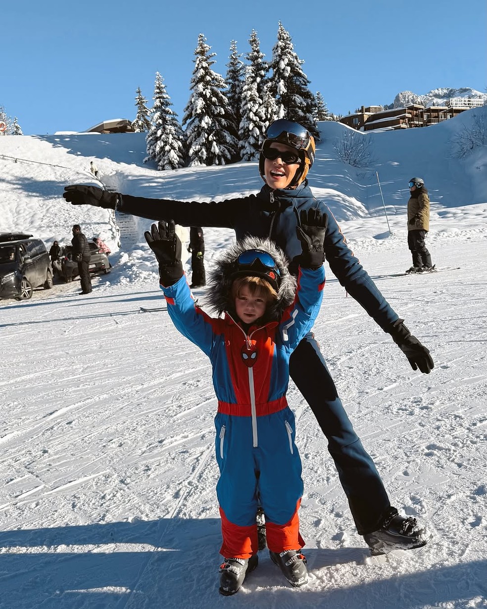 Luma Costa exibe cliques de início de viagem pelos Alpes Franceses ...