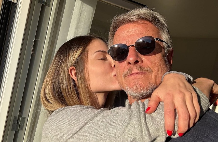 Saory Cardoso posa com Marcello Novaes no Valentine's Day