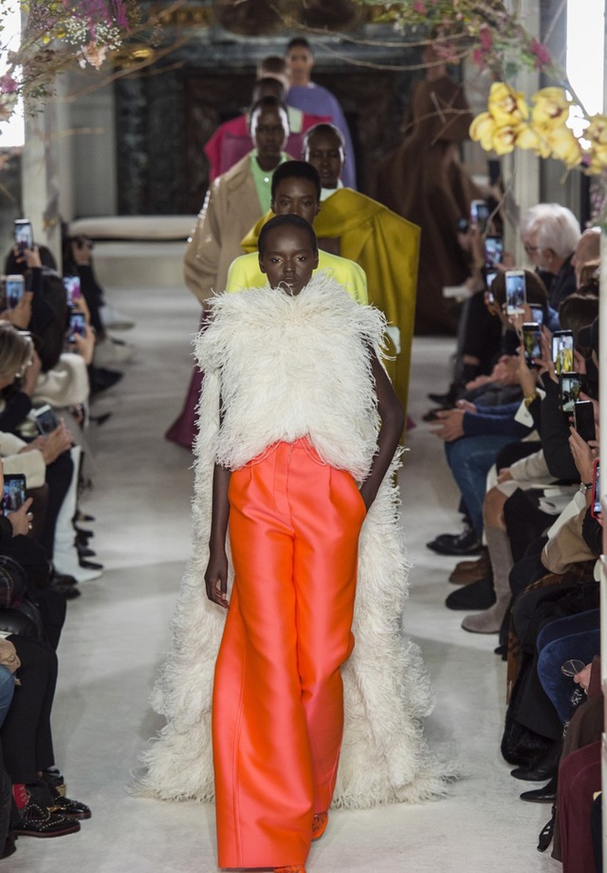 Couture cotidiana: os truques de styling da alta-costura que você pode ...