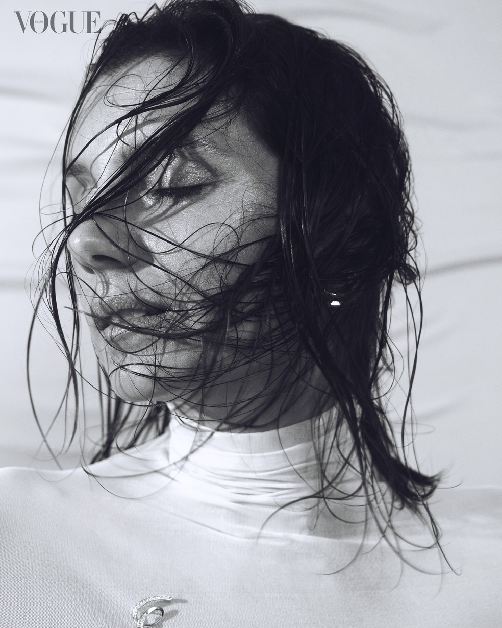 Maya Gabeira: 'Meu equilíbrio eu encontro no mar'