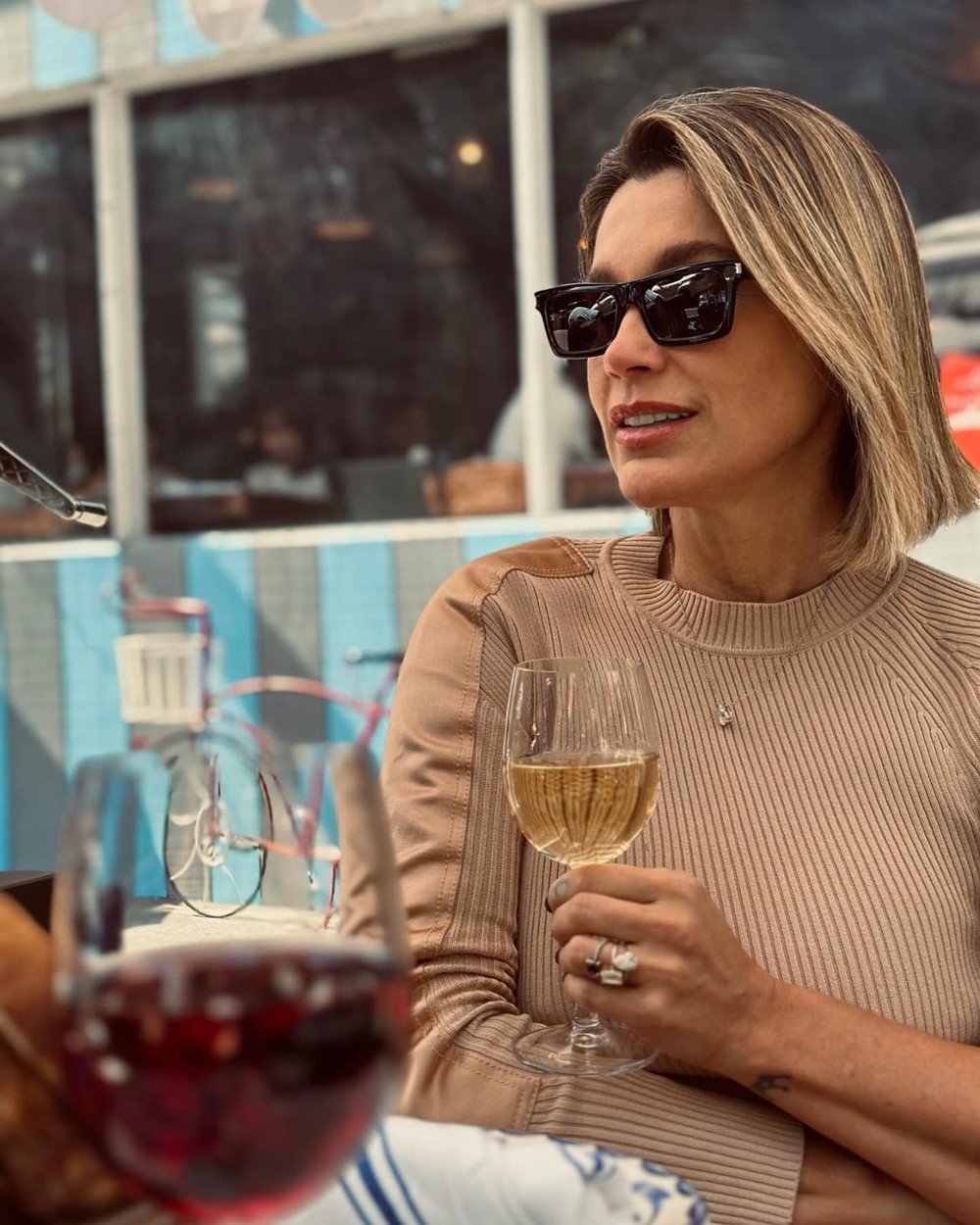 Flávia Alessandra abre álbum de viagem a Nova York