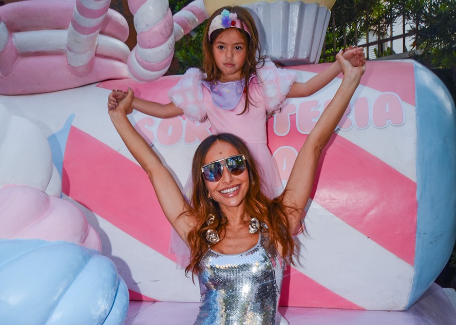 Sabrina Sato mostra detalhes da festa de aniversário de Zoe