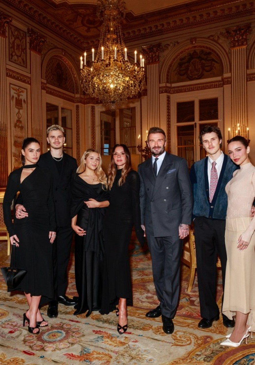 Victoria Beckham ganha título de Cavaleiro da Ordem das Artes e Letras ...