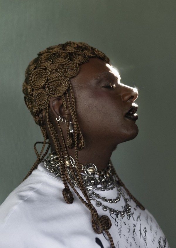 Liniker celebra autoestima em 'Caju': 'Um álbum de uma pessoa ...