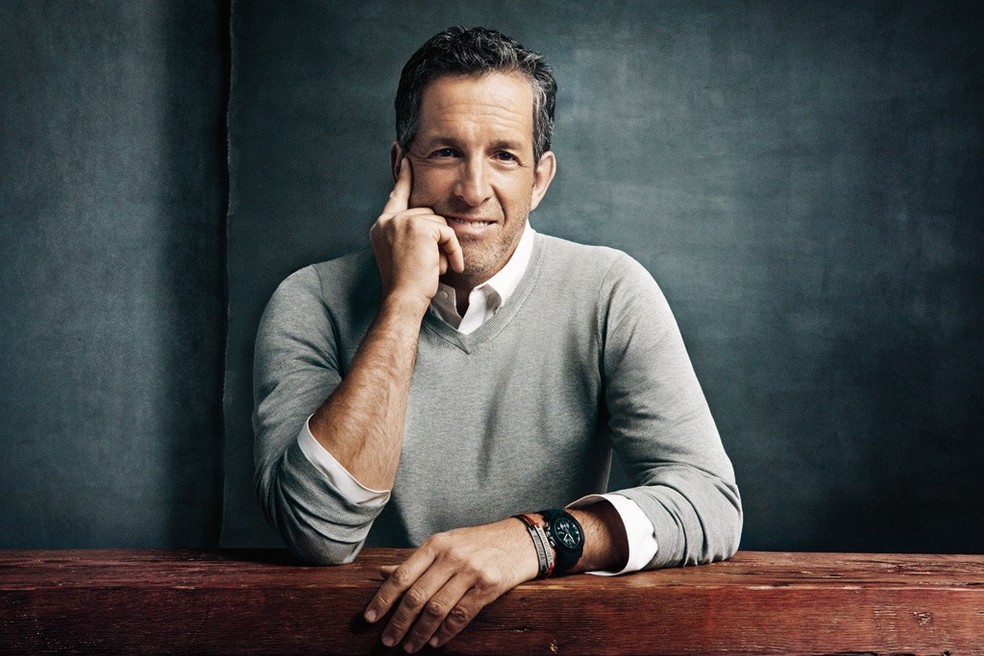 Kenneth Cole, chairman da amfAR, é nomeado Embaixador Internacional da ...
