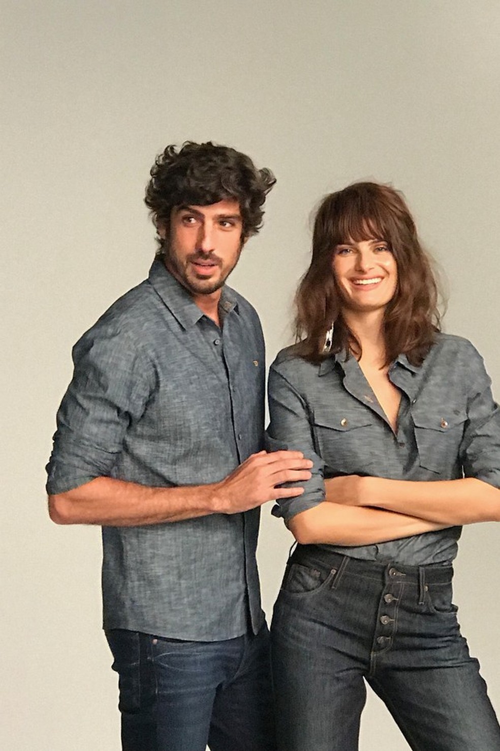 Aos 35 anos, Isabeli Fontana garante: “Hoje estou segura do meu corpo”