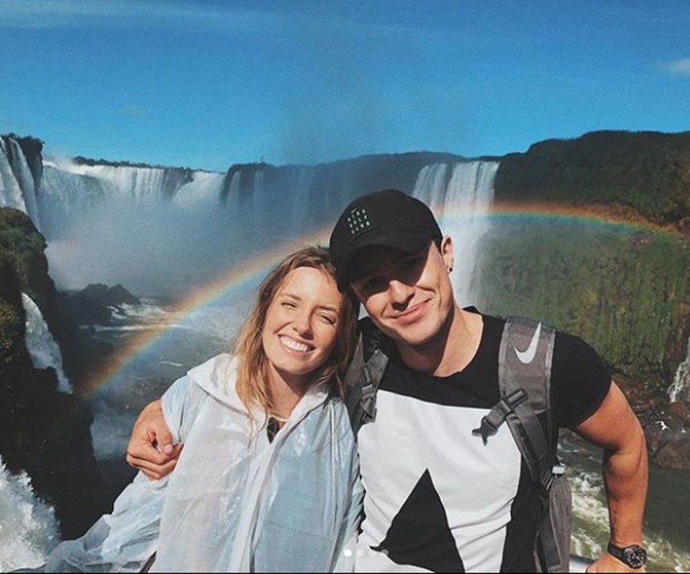 Paola Antonini ganha homenagem apaixonada do namorado