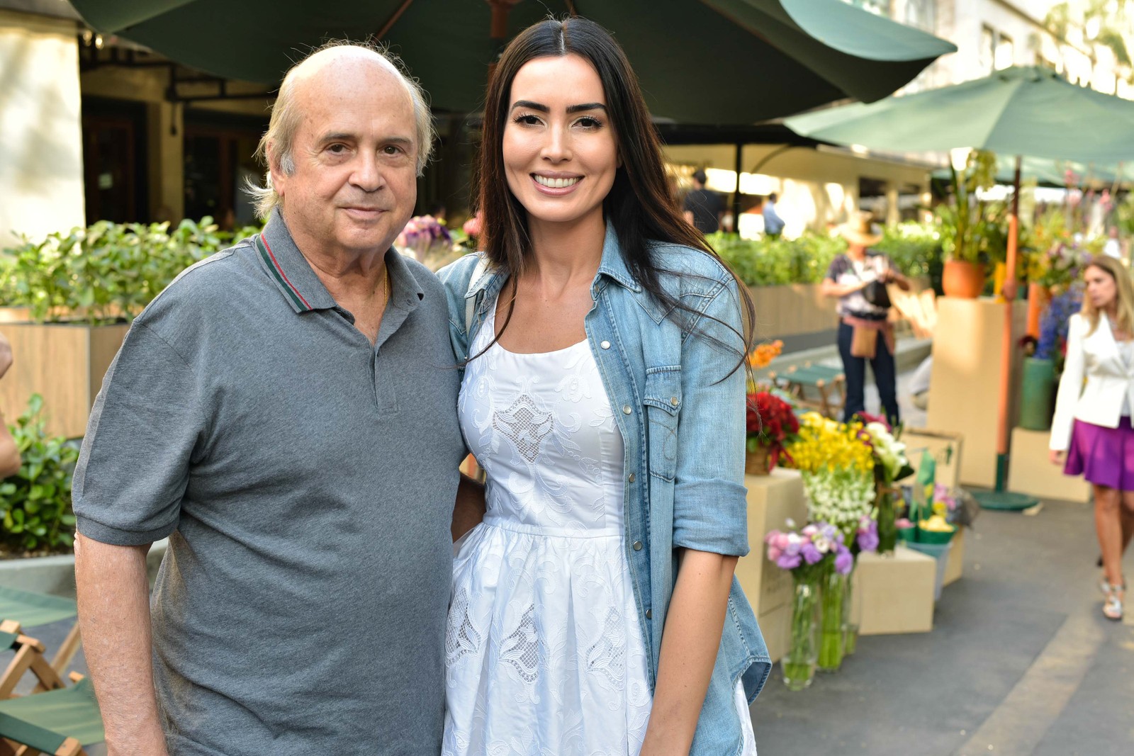 Primavera: quinta-feira perfumada no Flower Market do Iguatemi
