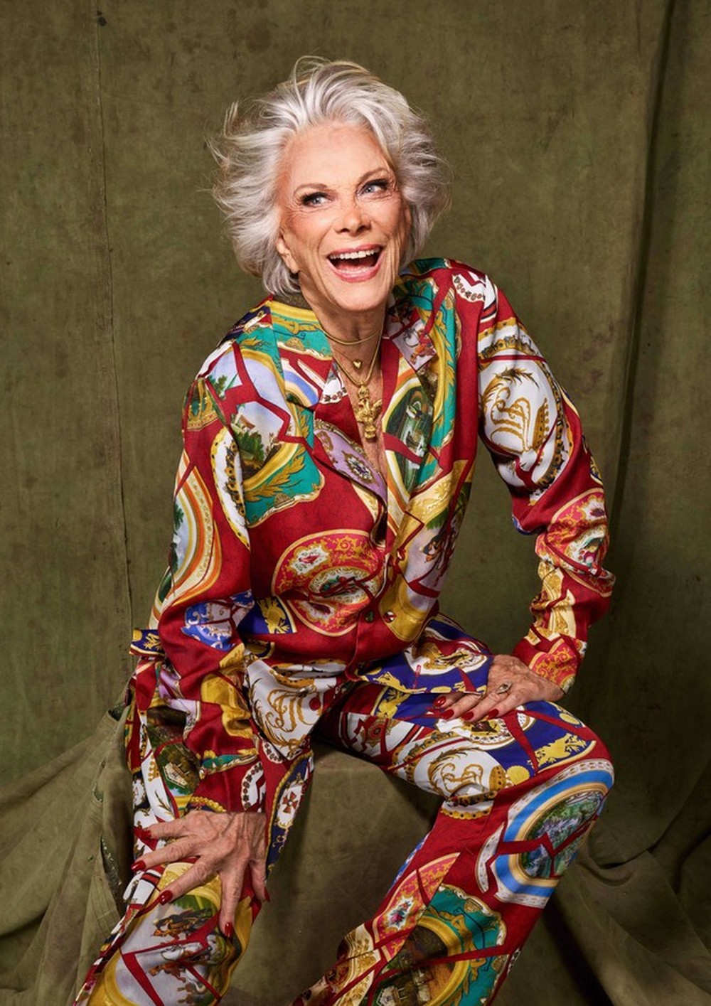 Aos 86, Ilka Soares posa para The Paradise