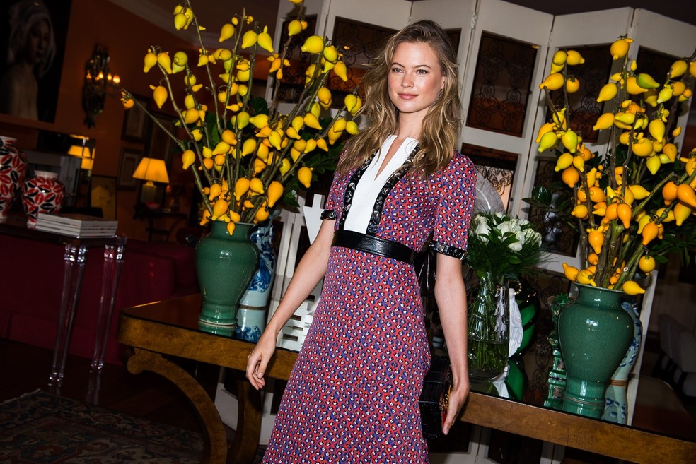Vogue e Louis Vuitton em almoço especial com Behati Prinsloo