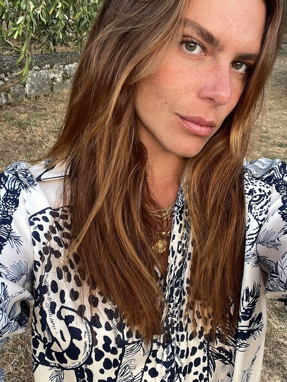 Mari Goldfarb encanta com fotos em praia e fãs se derretem: 'Linda e ...