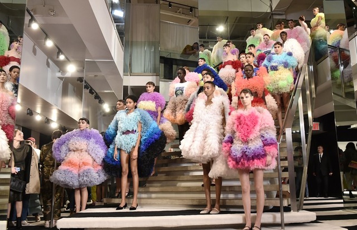 Net-a-Porter expande seu repertório com marcas emergentes