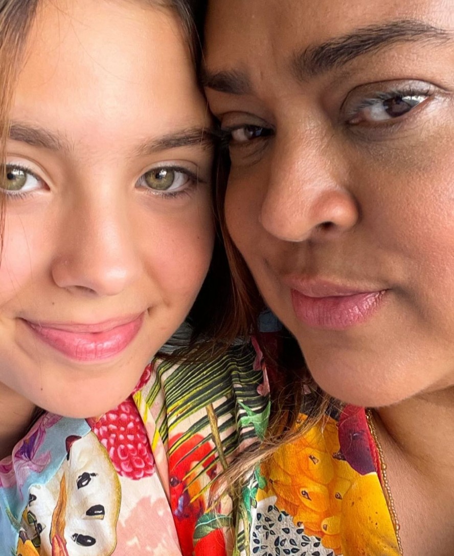Flor Gil homenageia Preta 4 meses após morte