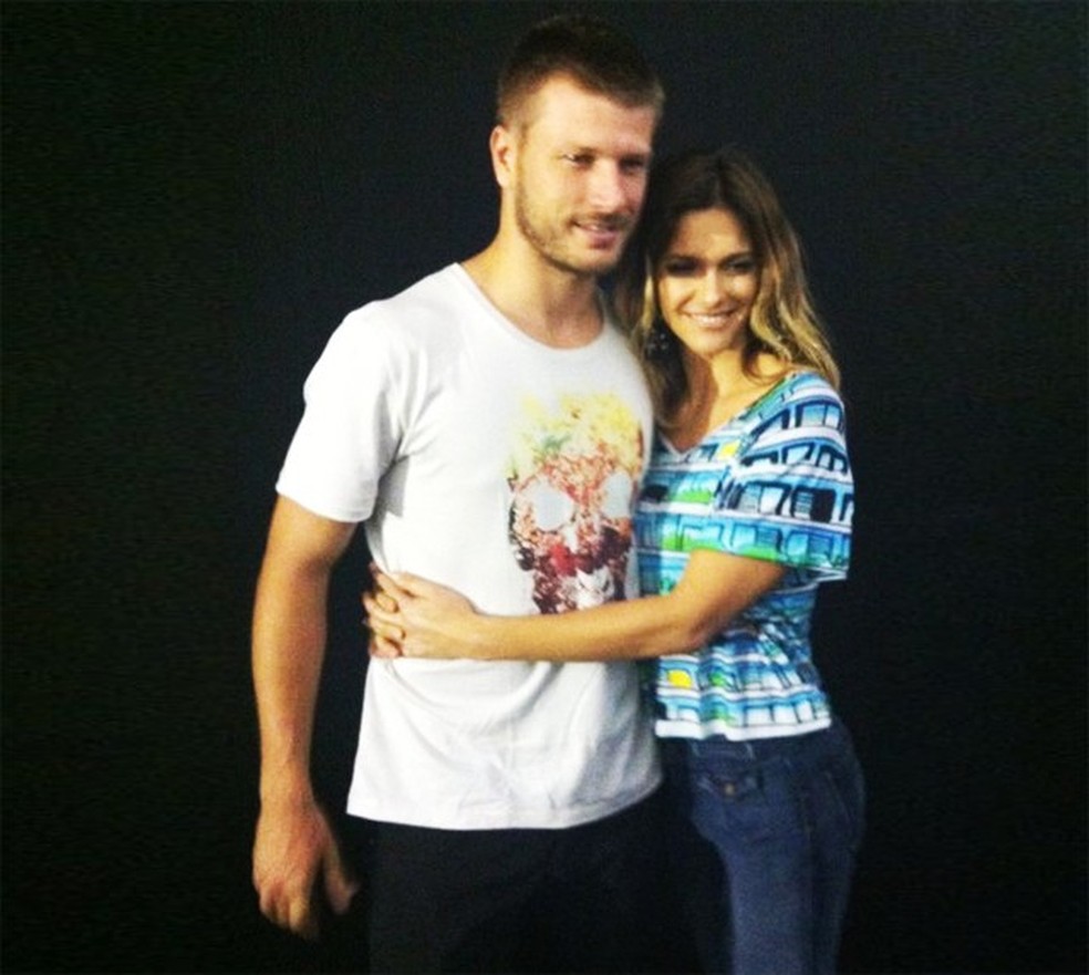 Fernanda Lima intensifica rotina de exercícios para o verão