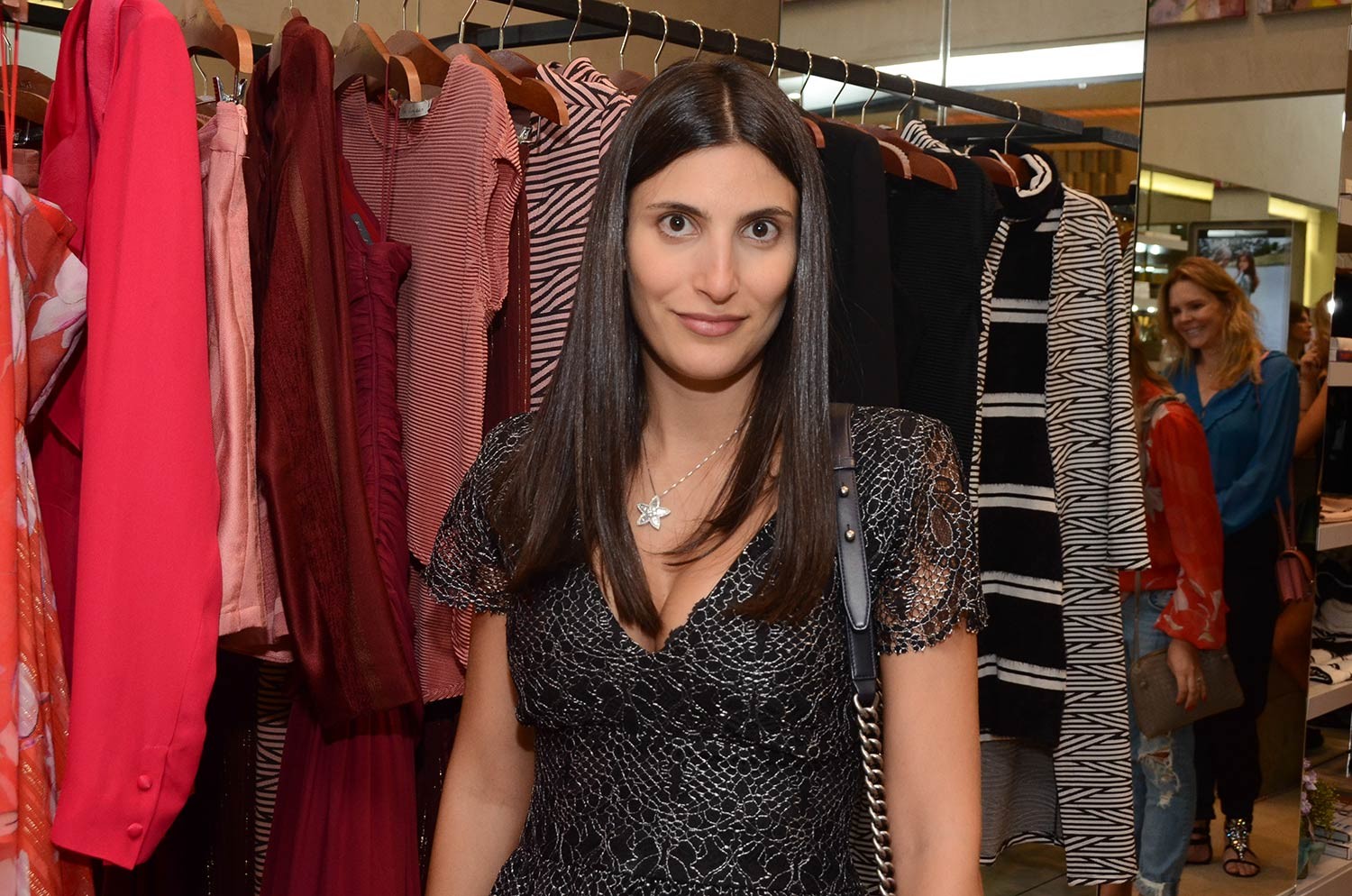 Kika Simonsen apresenta coleção de inverno no Iguatemi