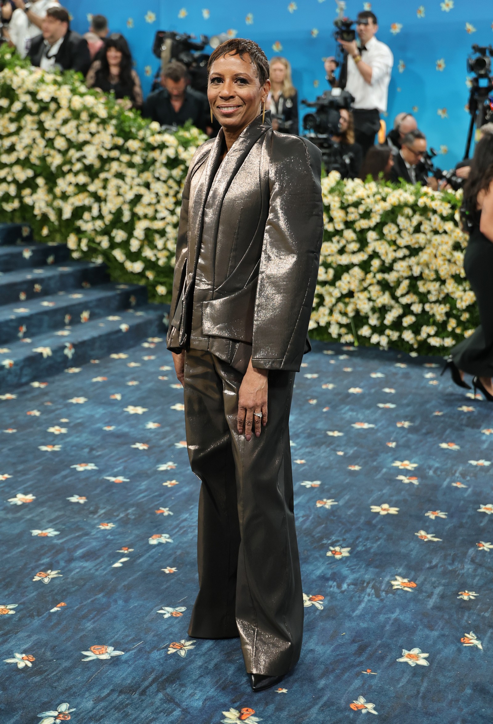 Met Gala 2025: Sydney Sweeney investe em look cheio de brilhos para o ...
