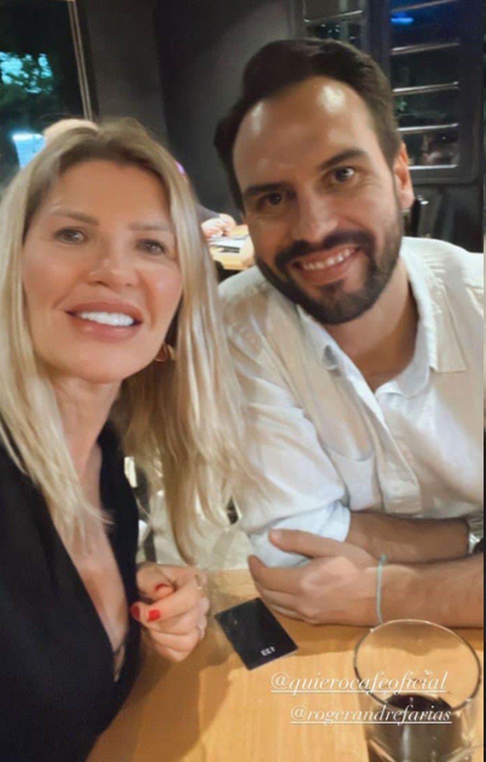 Mãe de Luísa Sonza mostra rara foto com o namorado