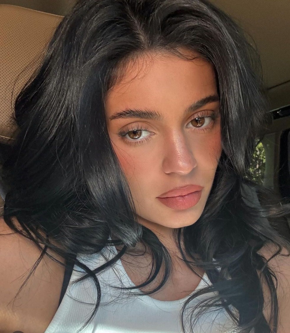 Kylie Jenner abre álbum de outubro: 'Que mês'