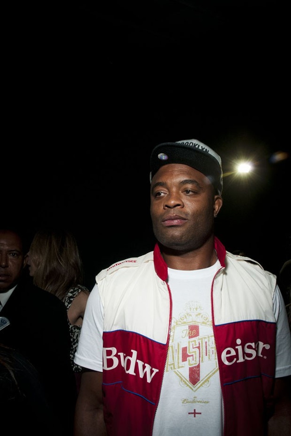 Antes da luta, passarela: Anderson Silva coloca perna à prova no ...