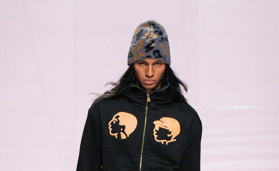 Ex-jogador do Goiás estreia na Semana de Moda de Paris