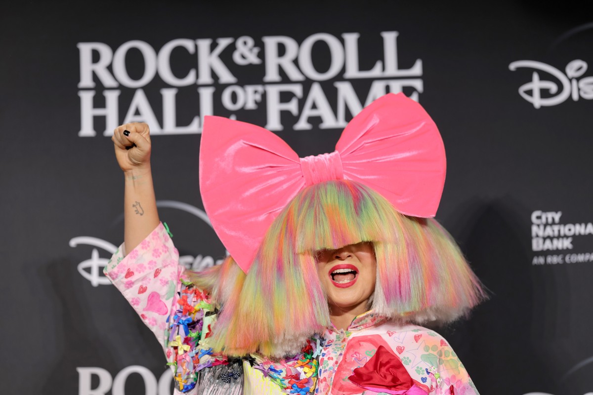 Somersault: o significado inusitado do nome da terceira filha de Sia