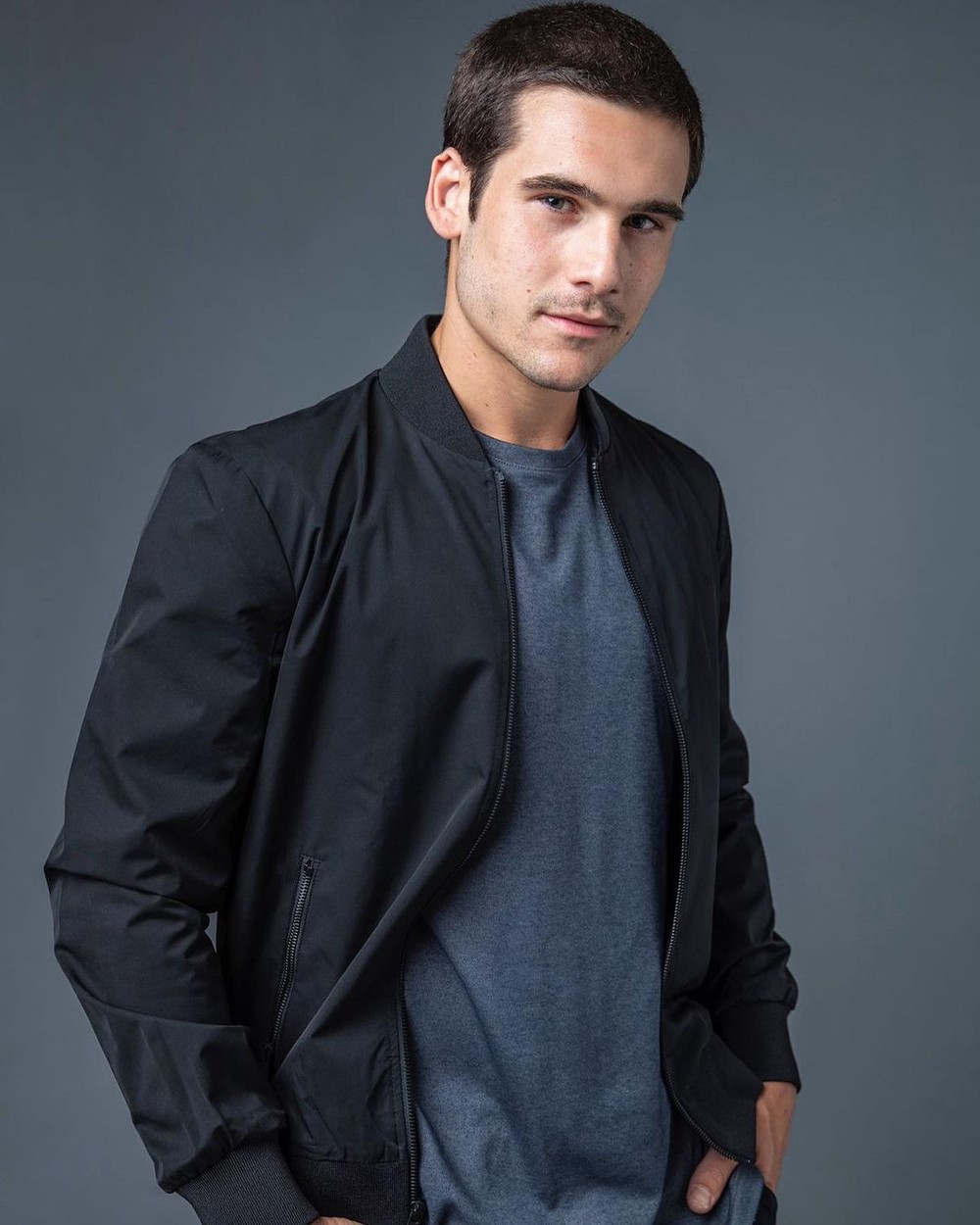 Nicolas Prattes empolga fãs com estreia da segunda parte de 'Todas as ...