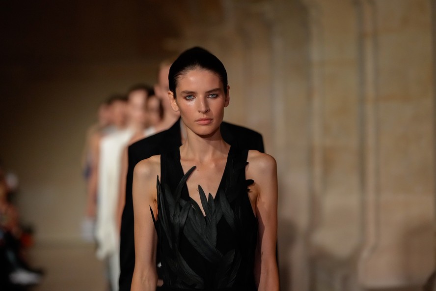 Victoria Beckham | Paris | Verão 2026