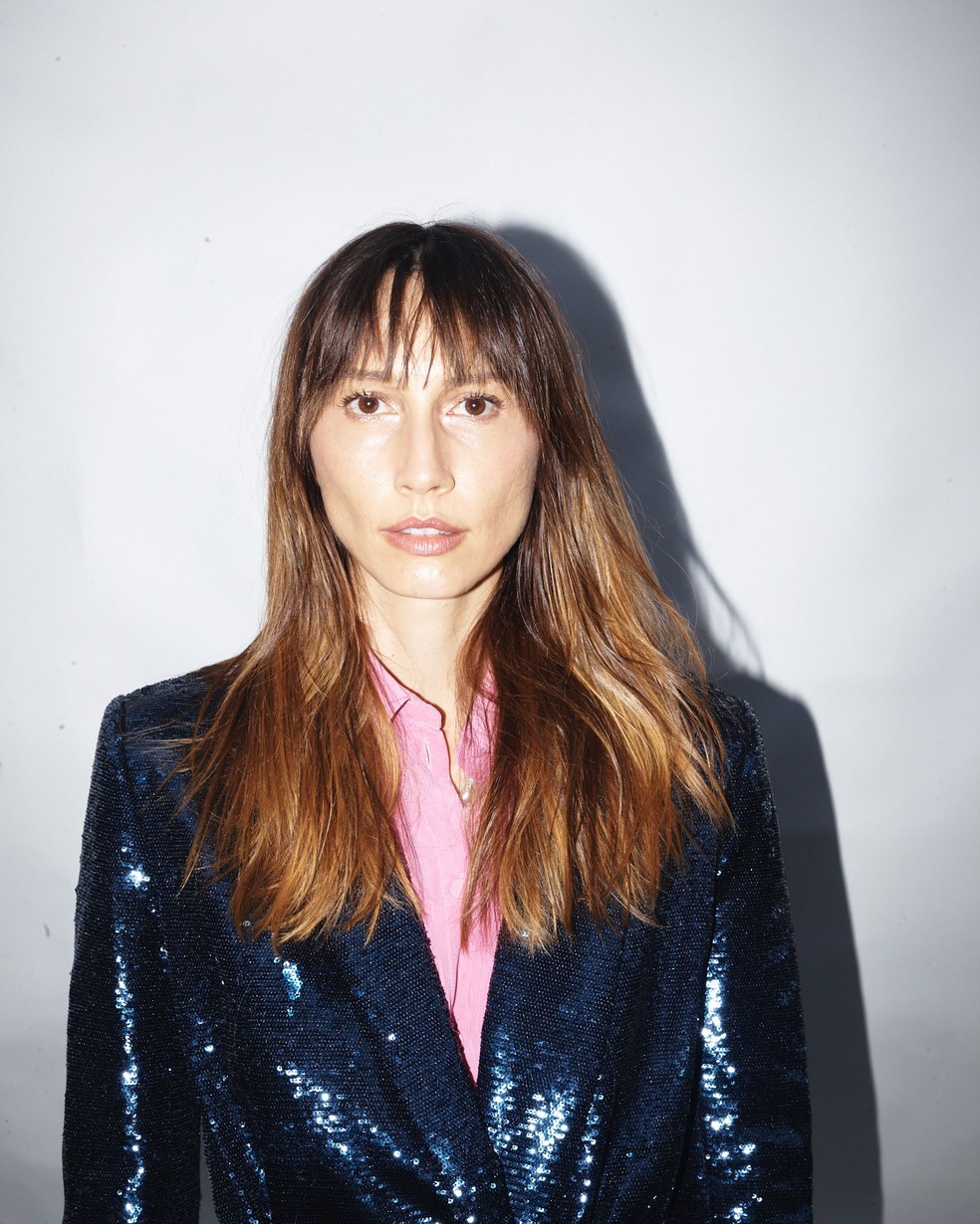 Modelo Michelli Provensi está entre os vencedores de concurso literário