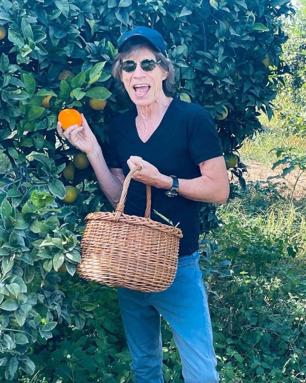 Mick Jagger curte férias na Itália: 'Relaxando'