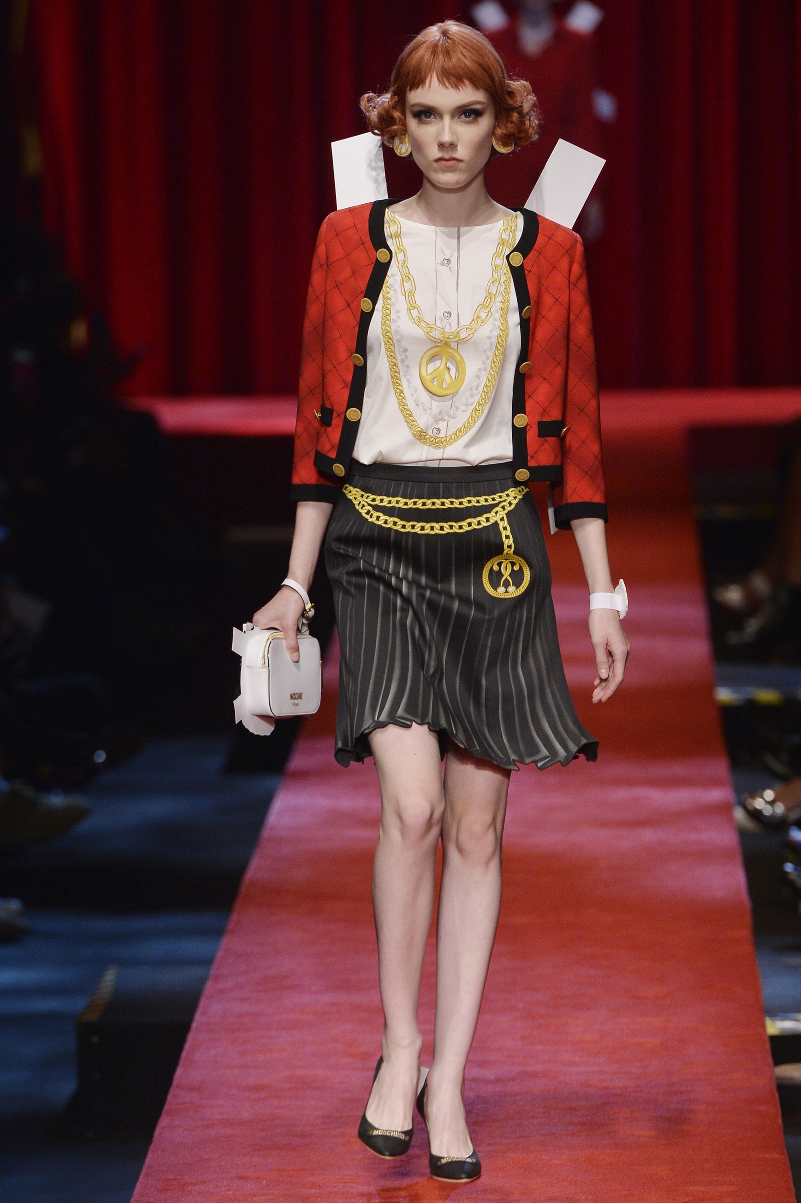 As divertidas paper dolls da Moschino