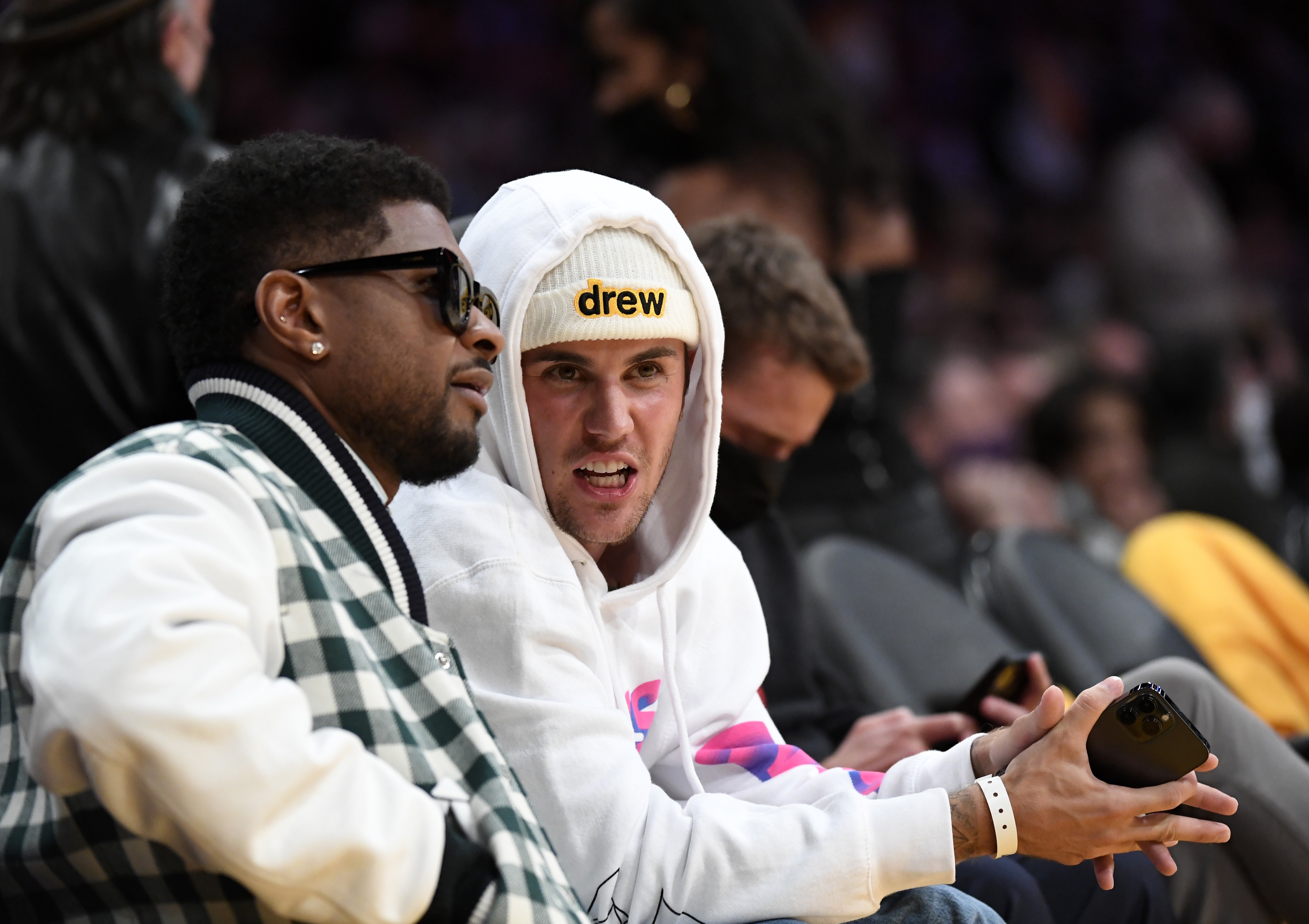 Rapper confirma convite de Usher a Justin Bieber para o Super Bowl e ...