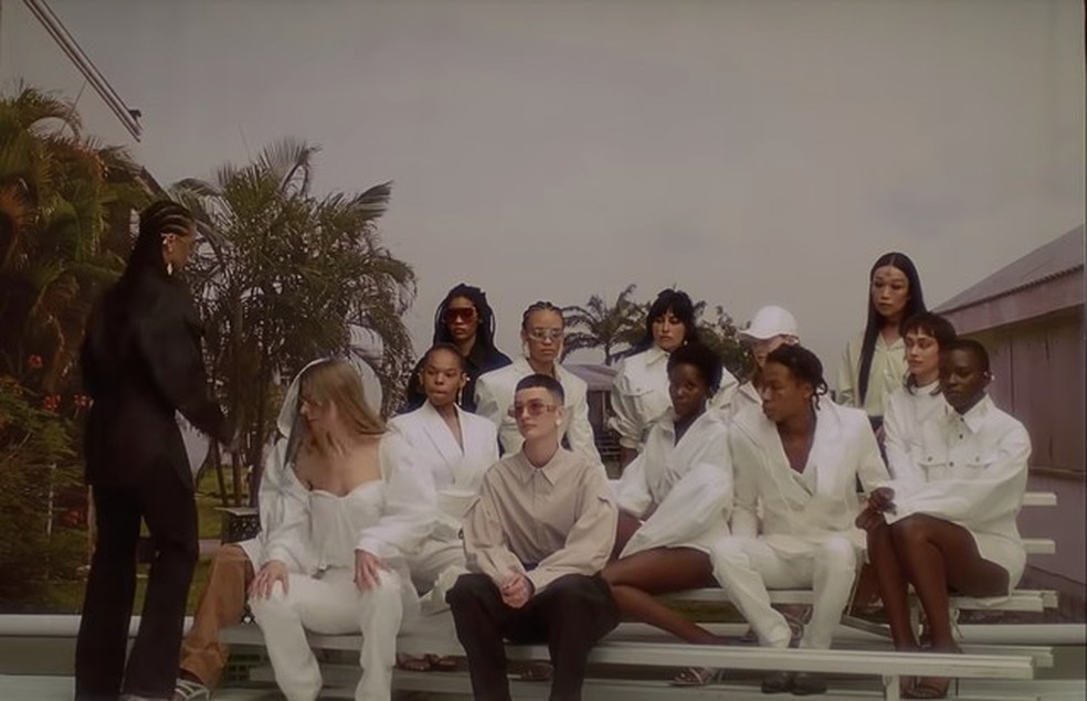 Veja a primeira prévia da label de luxo de Rihanna com o grupo LVMH