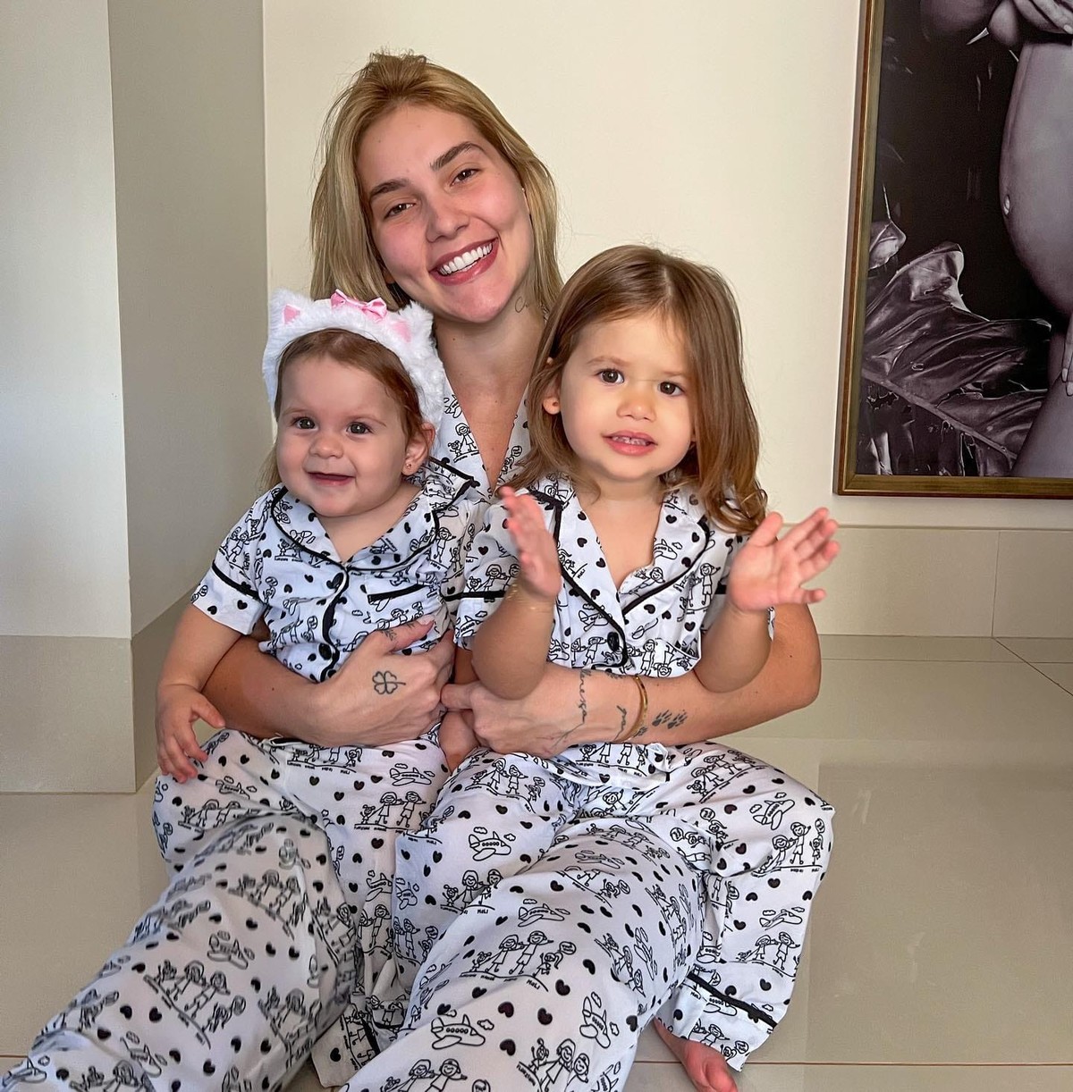 Virginia Fonseca e filhas combinam pijamas: 'Princesas'