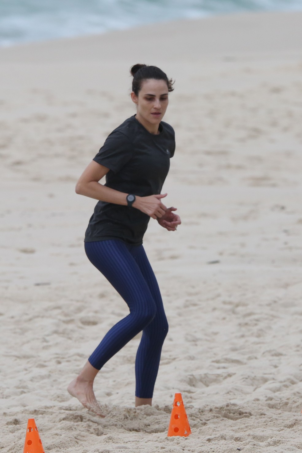 Murilo Rosa e Fernanda Tavares treinam juntos na praia da Barra, no Rio ...