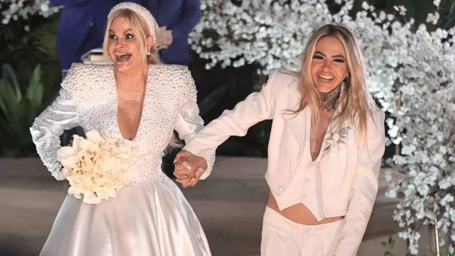 Monique Evans fala sobre noite de núpcias com Cacá Werneck