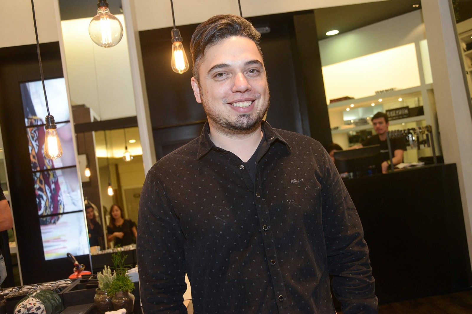 Ellus e Herchcovitch apresentam resultado de nova parceria em São Paulo