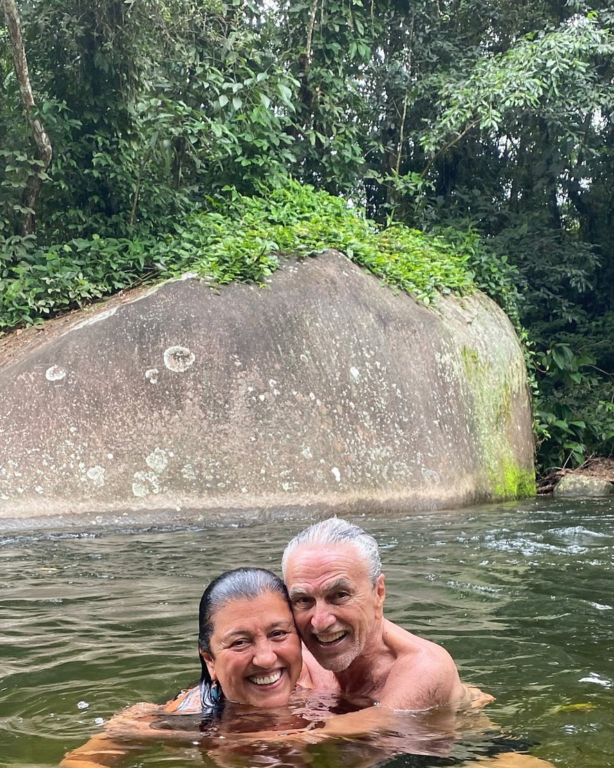 Regina Casé faz homenagem para Caetano Veloso em seu aniversário de 83 anos