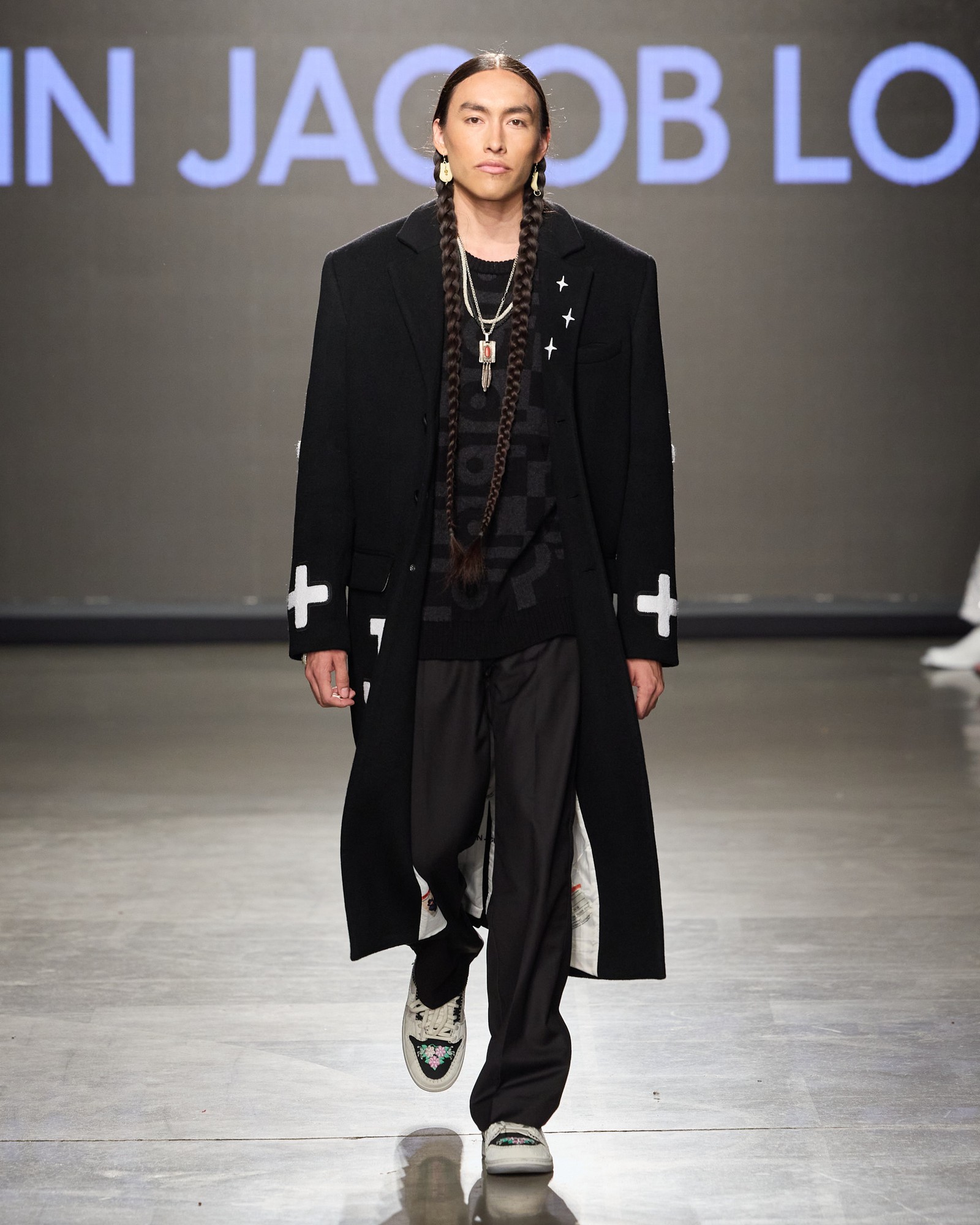 18 designers emergentes da Rakuten Tokyo e New York Fashion Week para ...