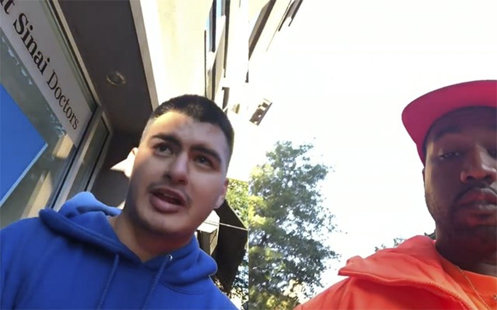 Kanye West muda seu nome para YE